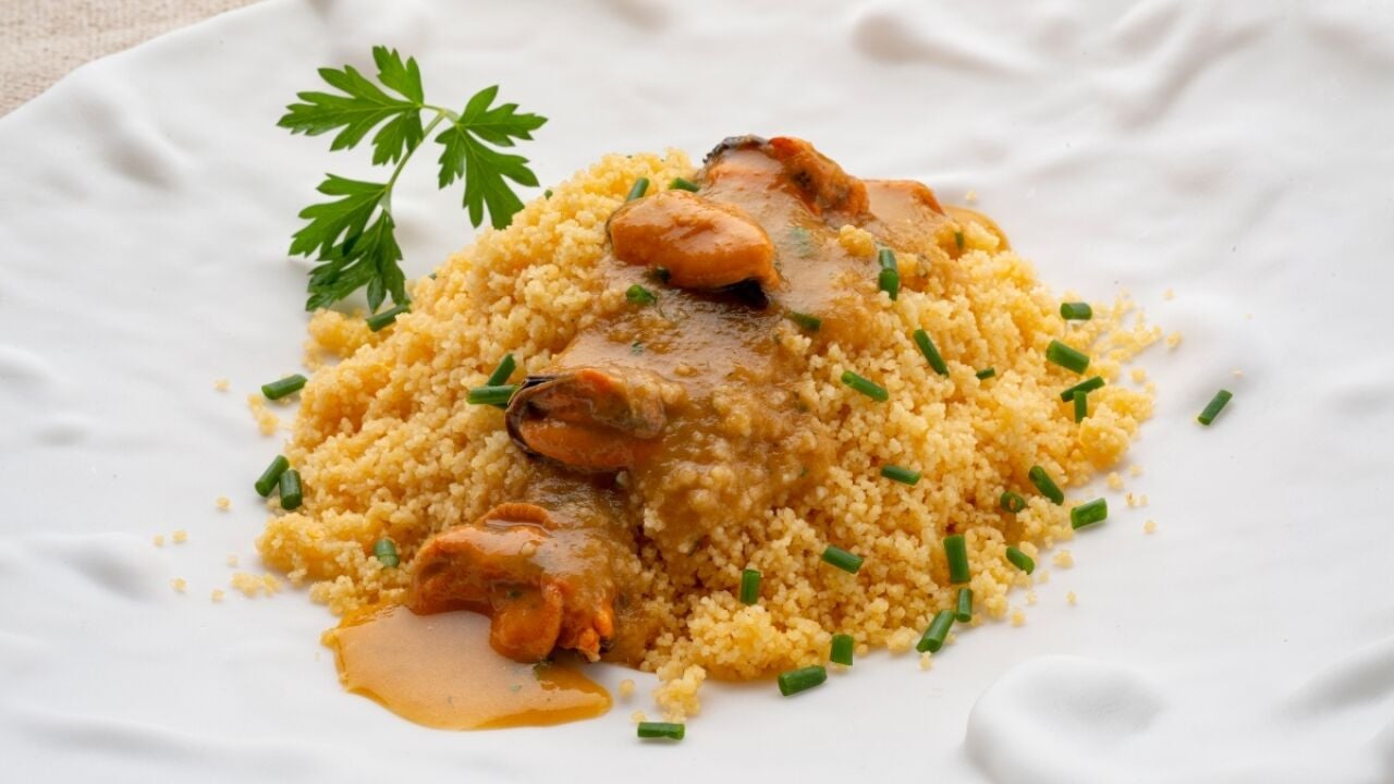 Receta fácil de cuscús con mejillones, de Karlos Arguiñano: "Un mundo ...
