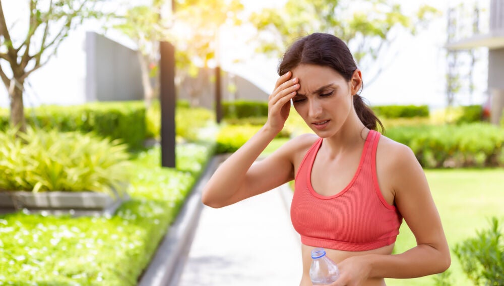 ¿Sufres bajadas de tensión por el calor? Consejos para evitar mareos y ...