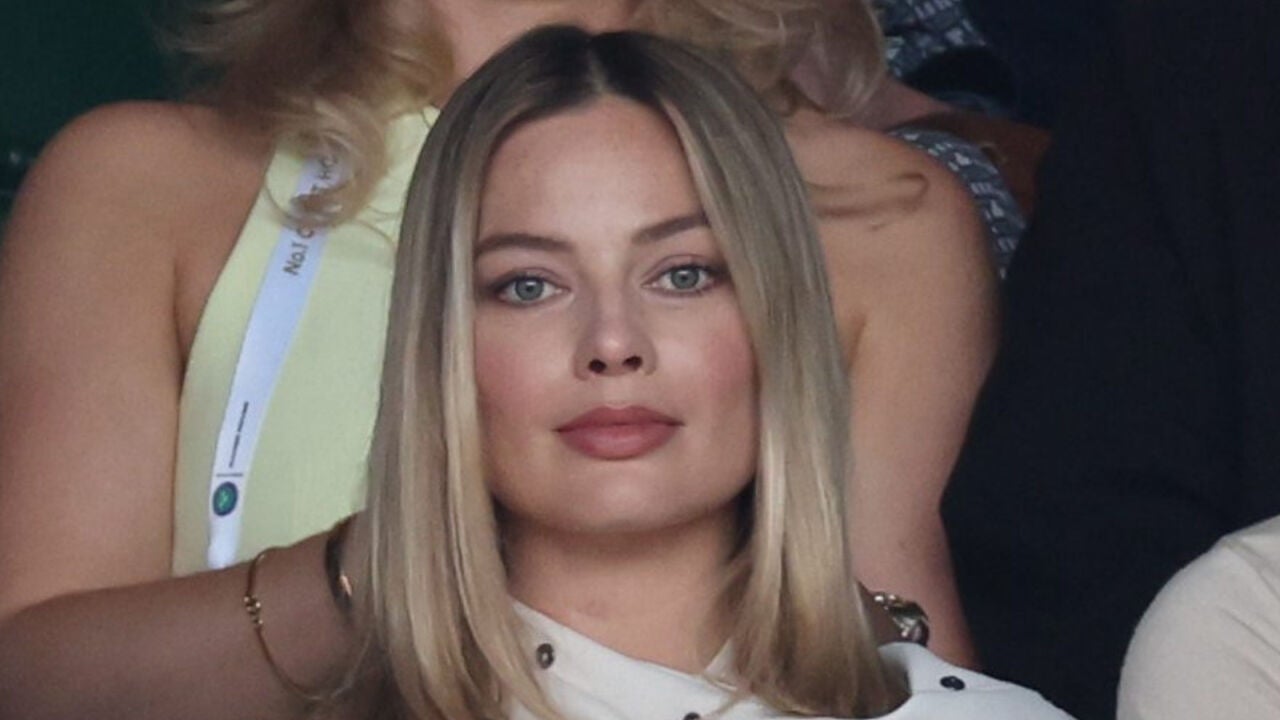 Margot Robbie presume de embarazo por primera vez en público junto a su ...