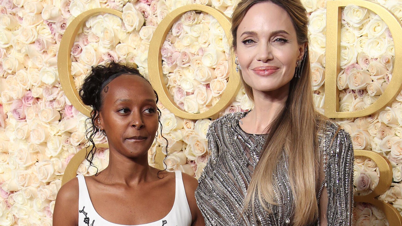Angelina Jolie, de la mano de su hija Zahara en los Globos de Oro tras su acuerdo de divorcio ...