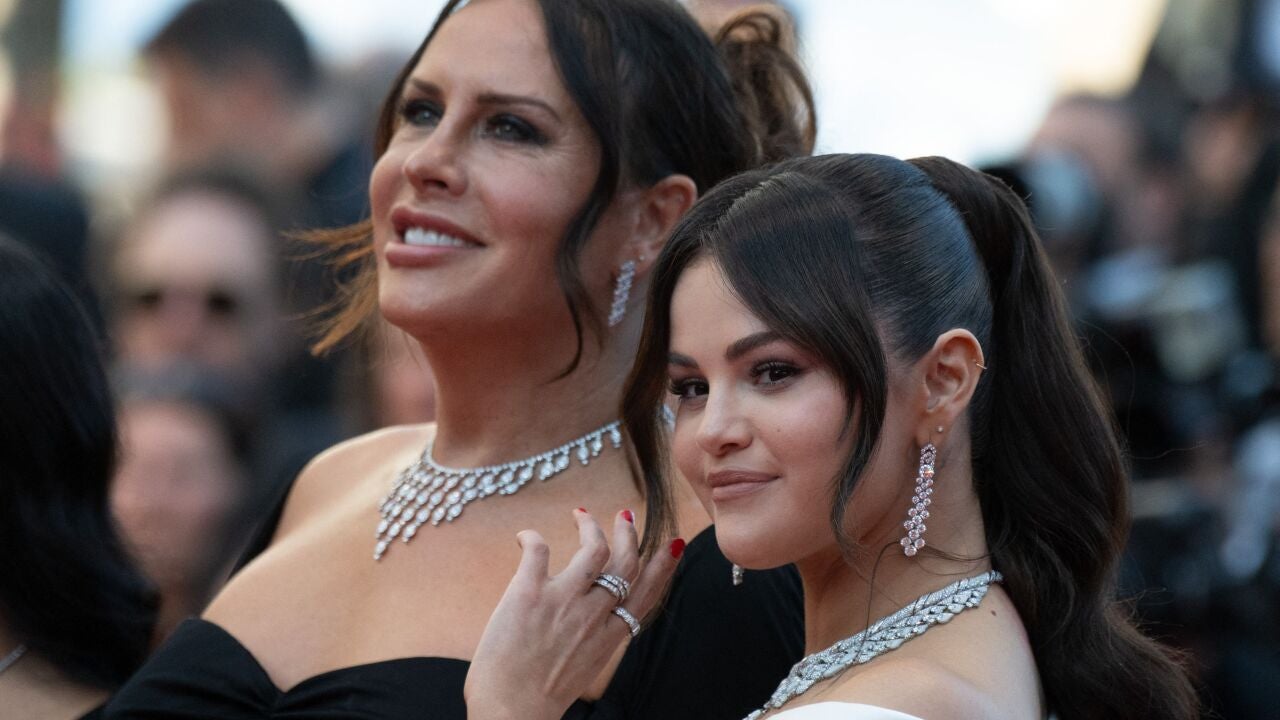Selena Gomez rompe su silencio sobre las acciones de Karla Sofía Gascón y el desinfle de Emilia ...