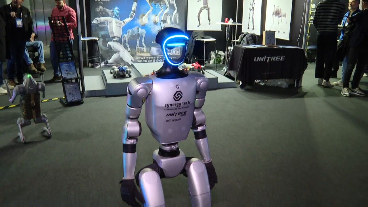 El primer robot que trabaja en España: puede ser vigilante de seguridad ...