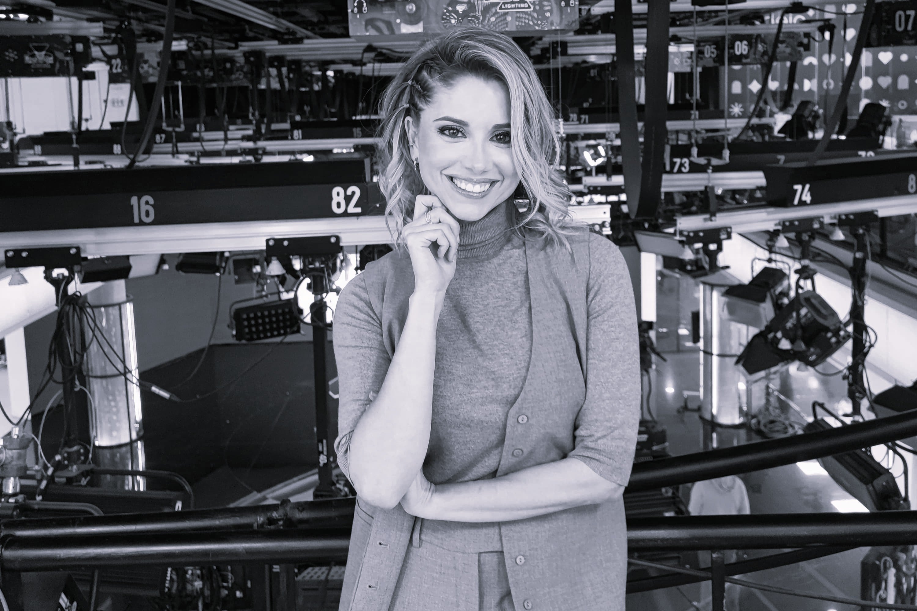 "Se han llevado el reloj de mi amigo y mi bolso Chanel azul": la denuncia de la influencer Noemí ...