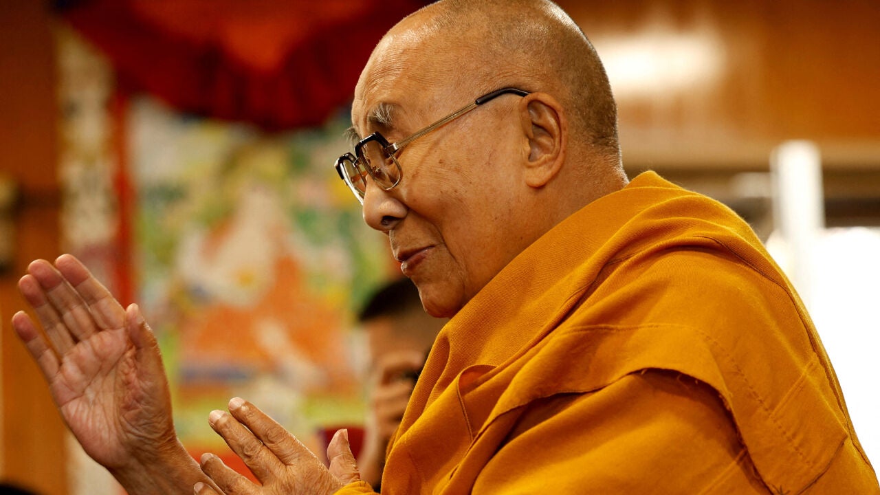 El Dalái Lama cumple 90 años con la incertidumbre de su relevo