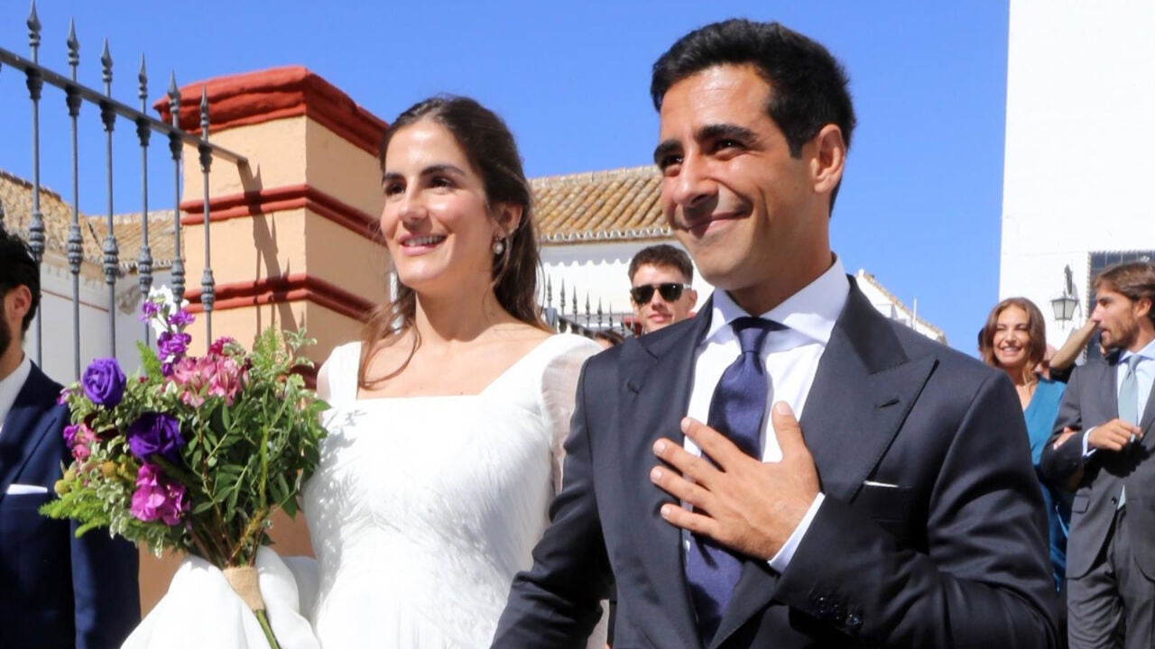 Boda de Alberto Herrera y Blanca Llandres: del vestido de novia a la ...