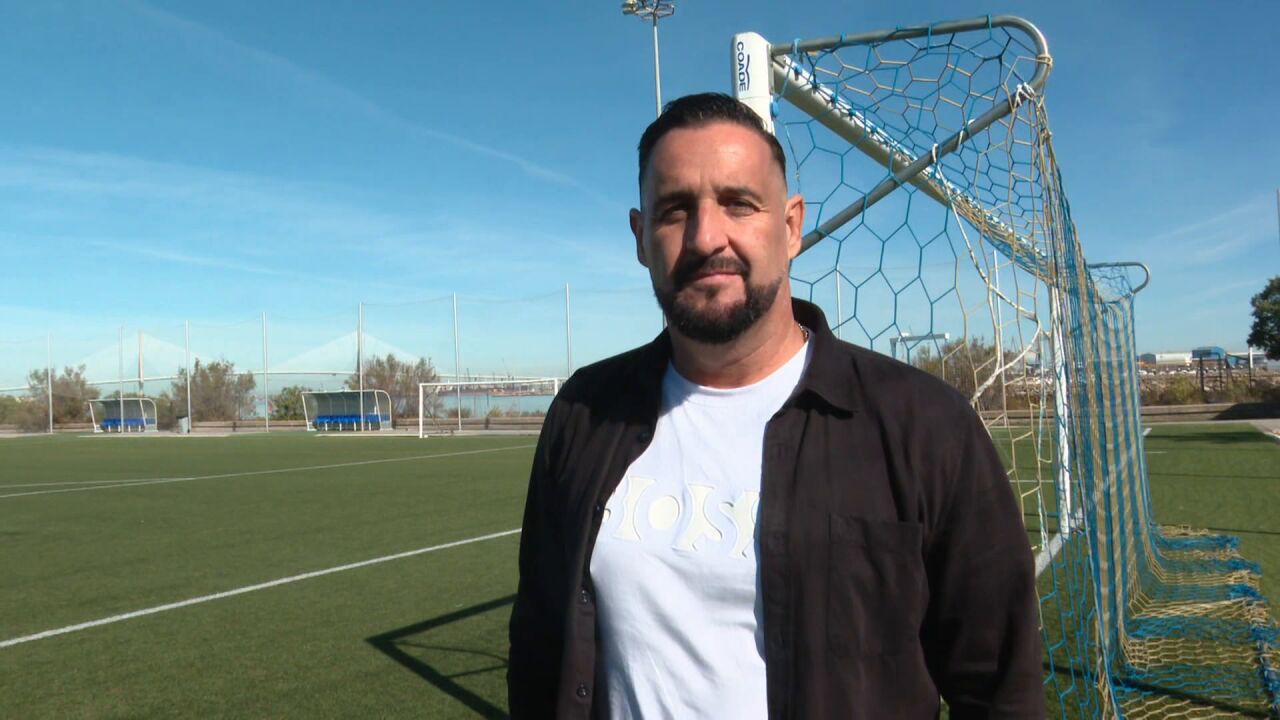 Lolo Bocardo, de Cádiz a China a entrenar: "A los porteros los recibo ...