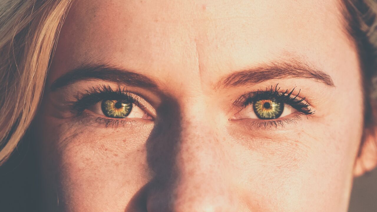 Ojos hazel: qué son y cuál es el motivo por el que parecen cambiar de color