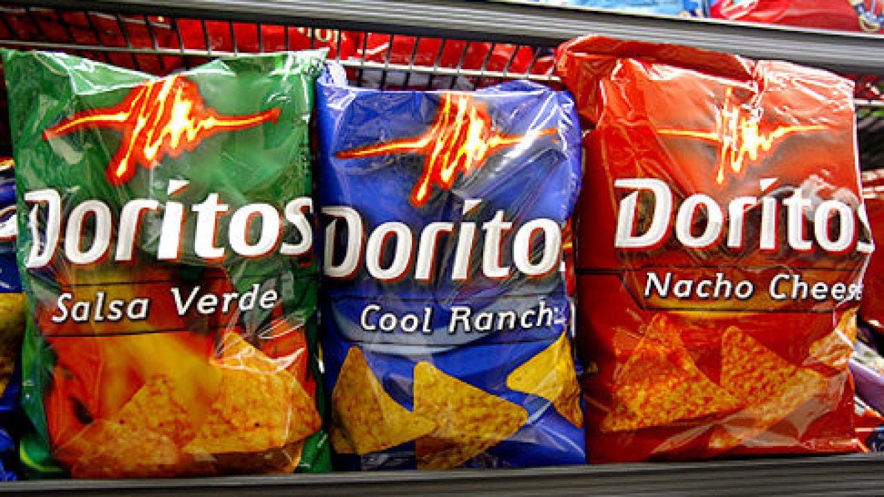 El inventor de los Doritos será enterrado entre sus aperitivos