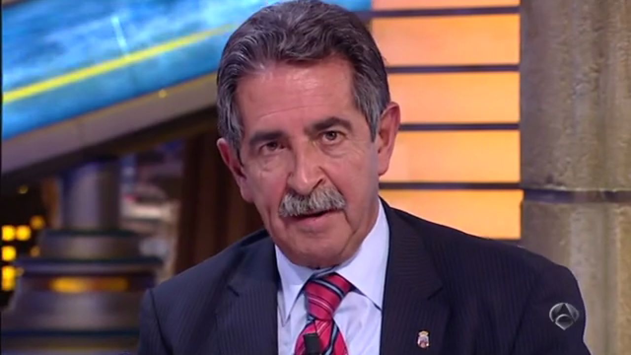 Revilla sigue siendo el rey