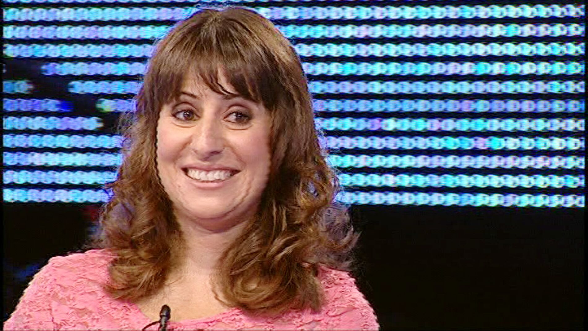 Alba se planta con 12.000 euros