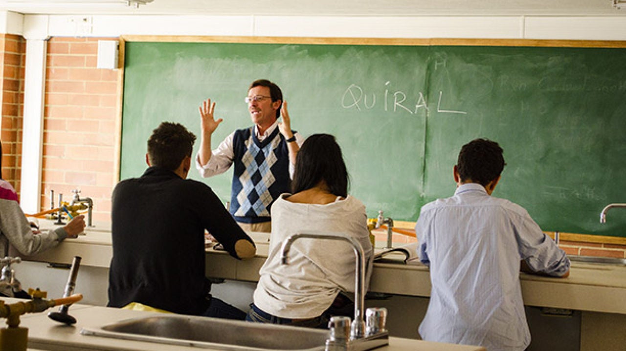 Conoce a Walter Blanco, protagonista de 'Metástasis'