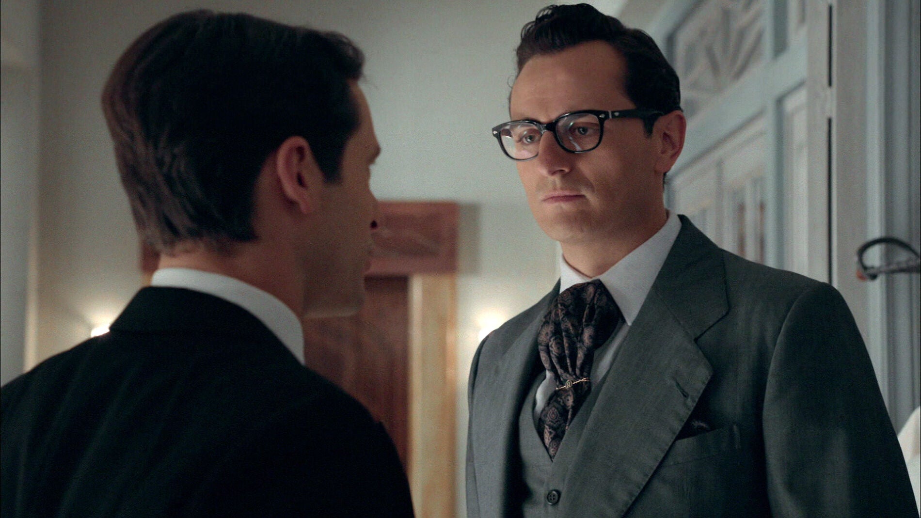 ¿Qué esconde Raúl de la Riva?