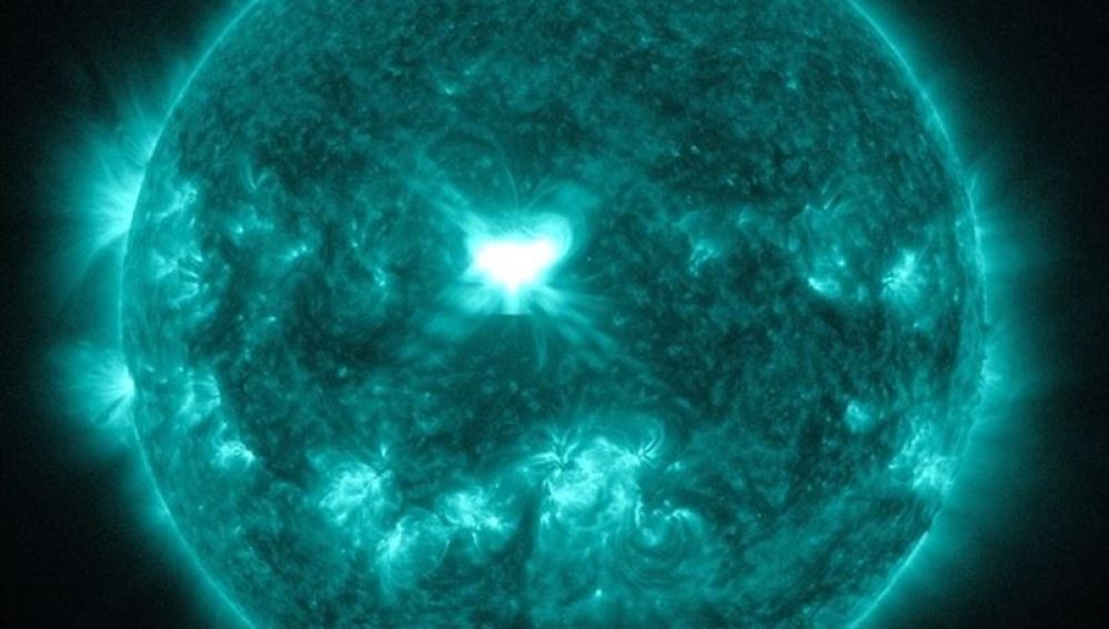 La NASA registra una intensa y fuerte llamarada solar