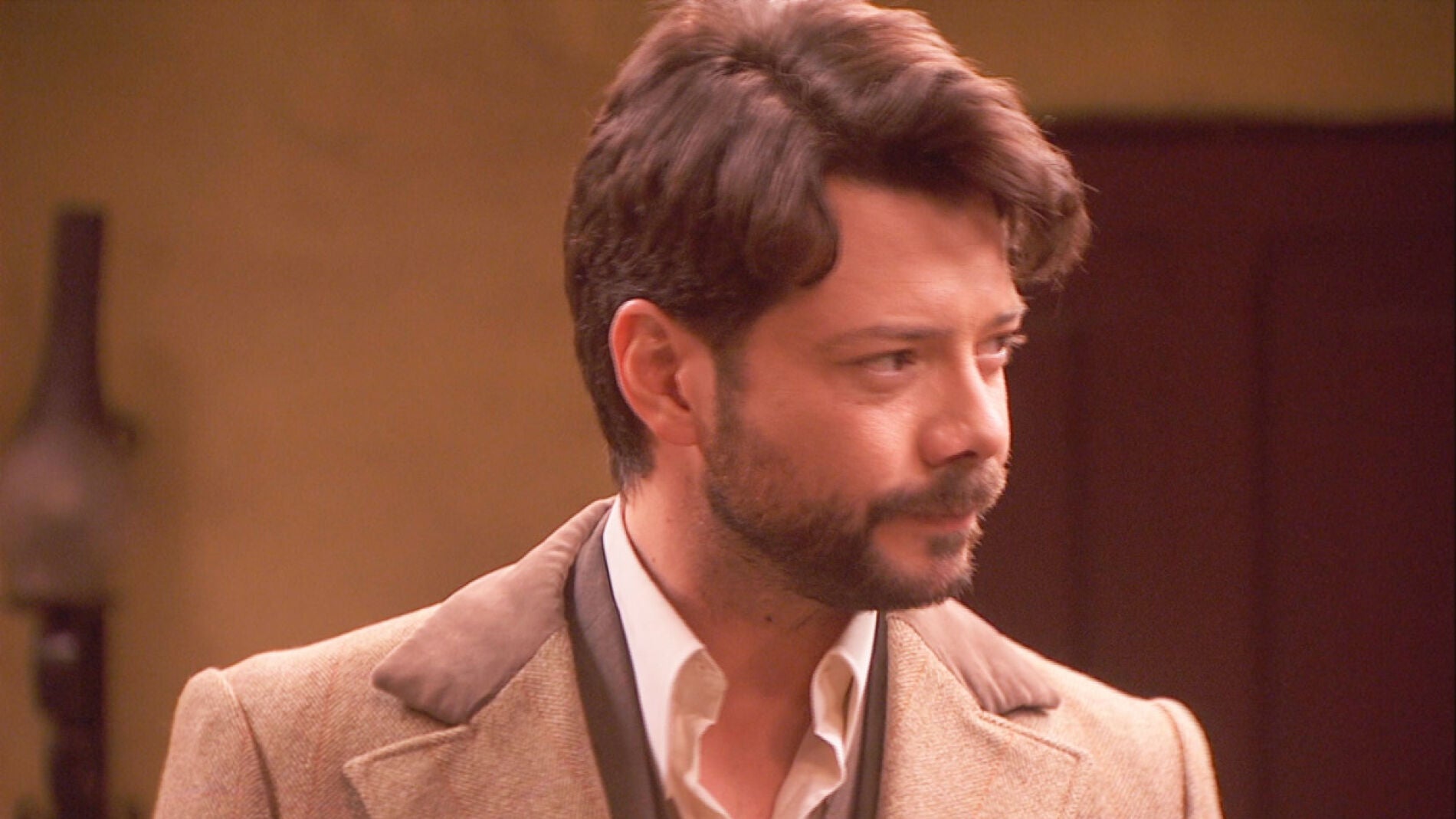 Puente Viejo C1319 - Lucas informa de que la operación de Hernando ha ...