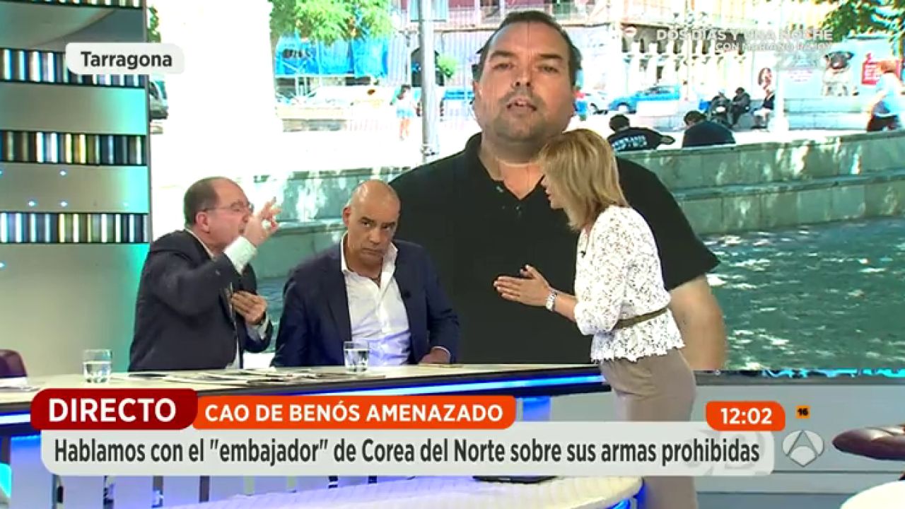 Alejandro Cao de Benós la vuelve a liar en Espejo Público