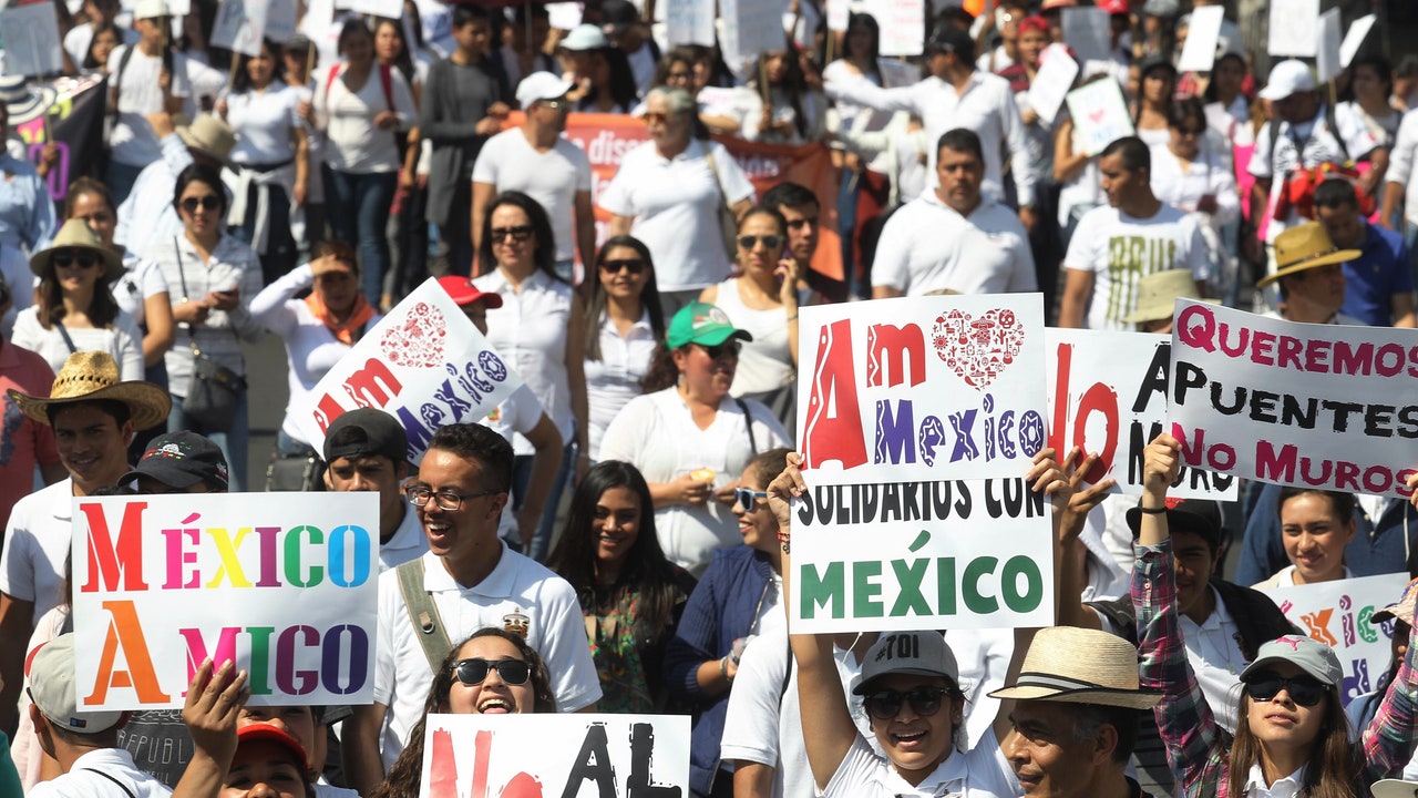Miles De Mexicanos Protestan En Las Calles Contra Las Decisiones De Trump