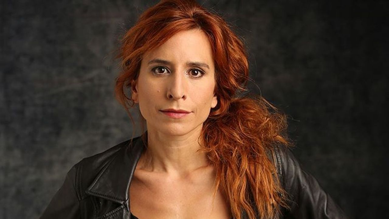 Marta Tomasa se convierte en un dibujo animado como una supermamá