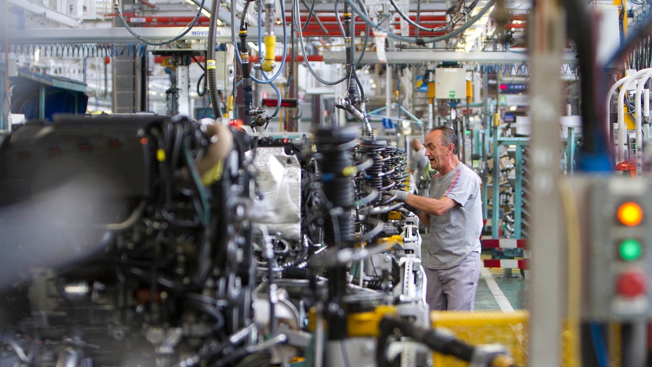 Citroën cierra una de sus líneas de producción en Vigo por falta de ... Citroën cierra una de sus líneas de producción en Vigo por falta de ...