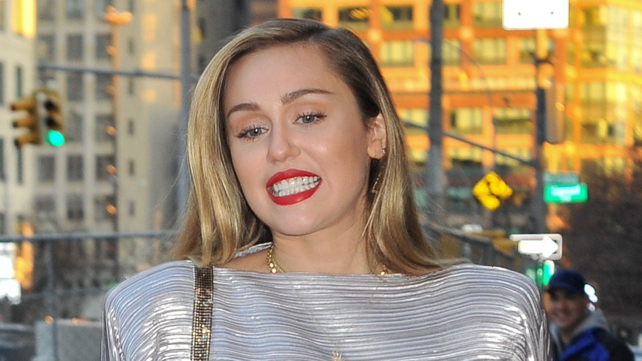 Miley Cyrus sale en defensa de Selena Gomez contra Stefano Gabbana