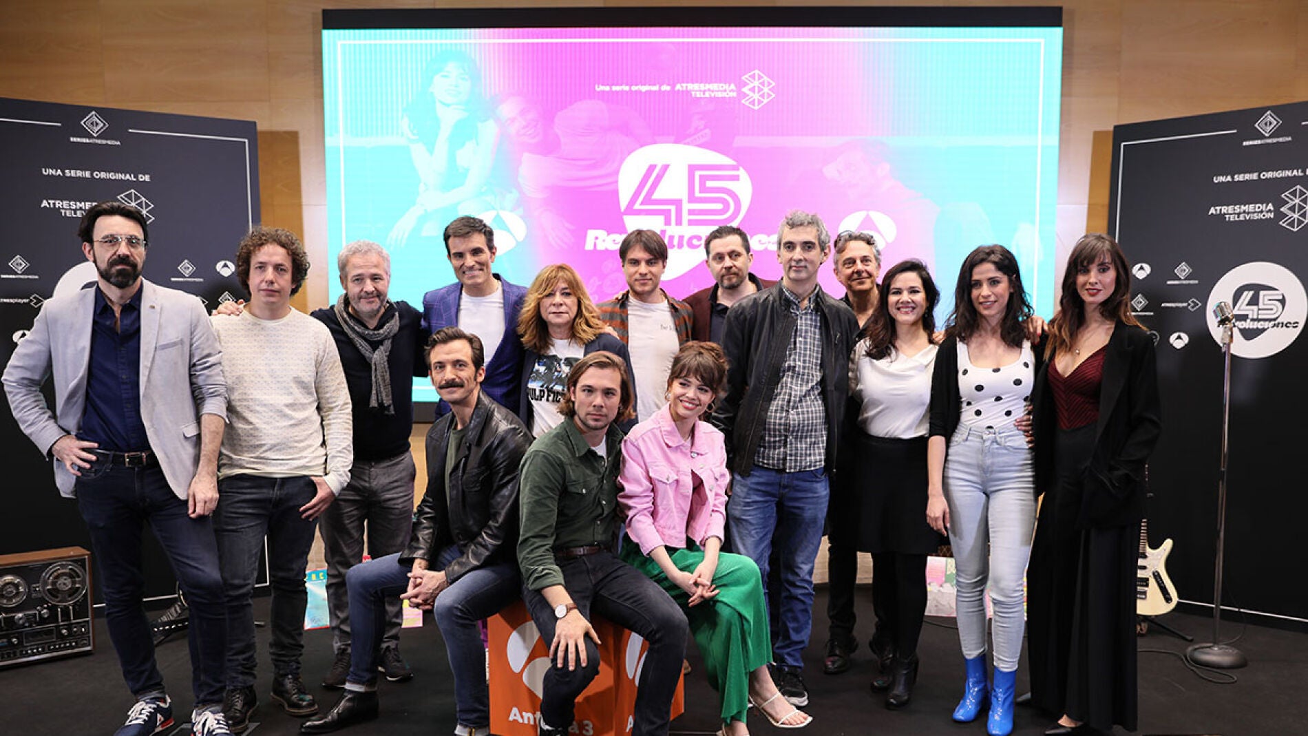 VÍDEO - 45 REVOLUCIONES: '45 Revoluciones' se presenta a los medios ...