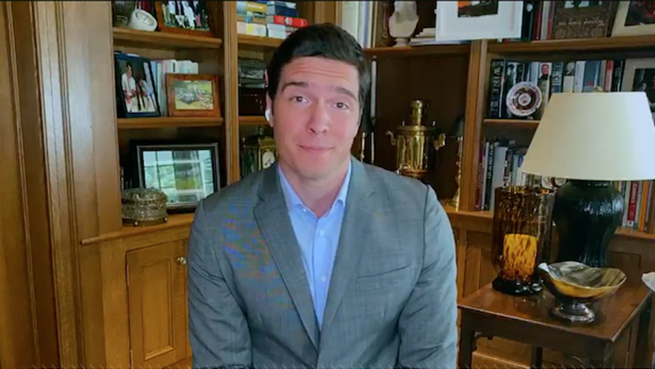 William Reeve, hijo de Christopher Reeve (Superman), aparece sin ...