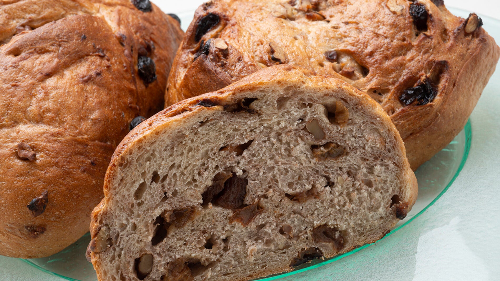 Receta de pan casero de pasas y nueces