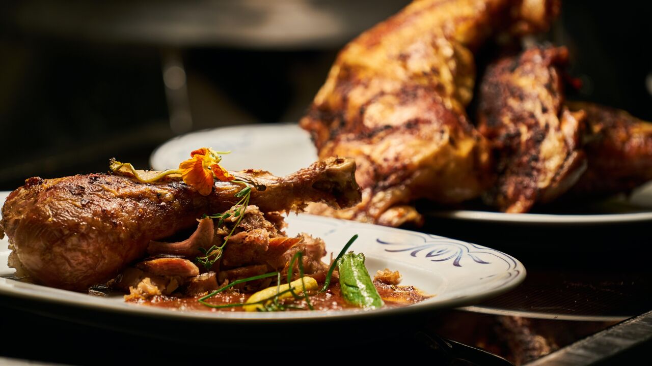 Cómo hacer pollo al ast sin asador