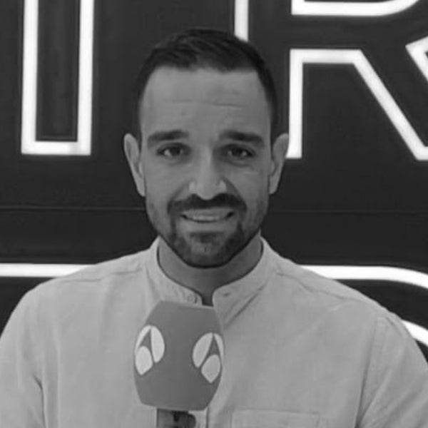 El salto imposible a través de la Roca Foradada de Javier Centeno