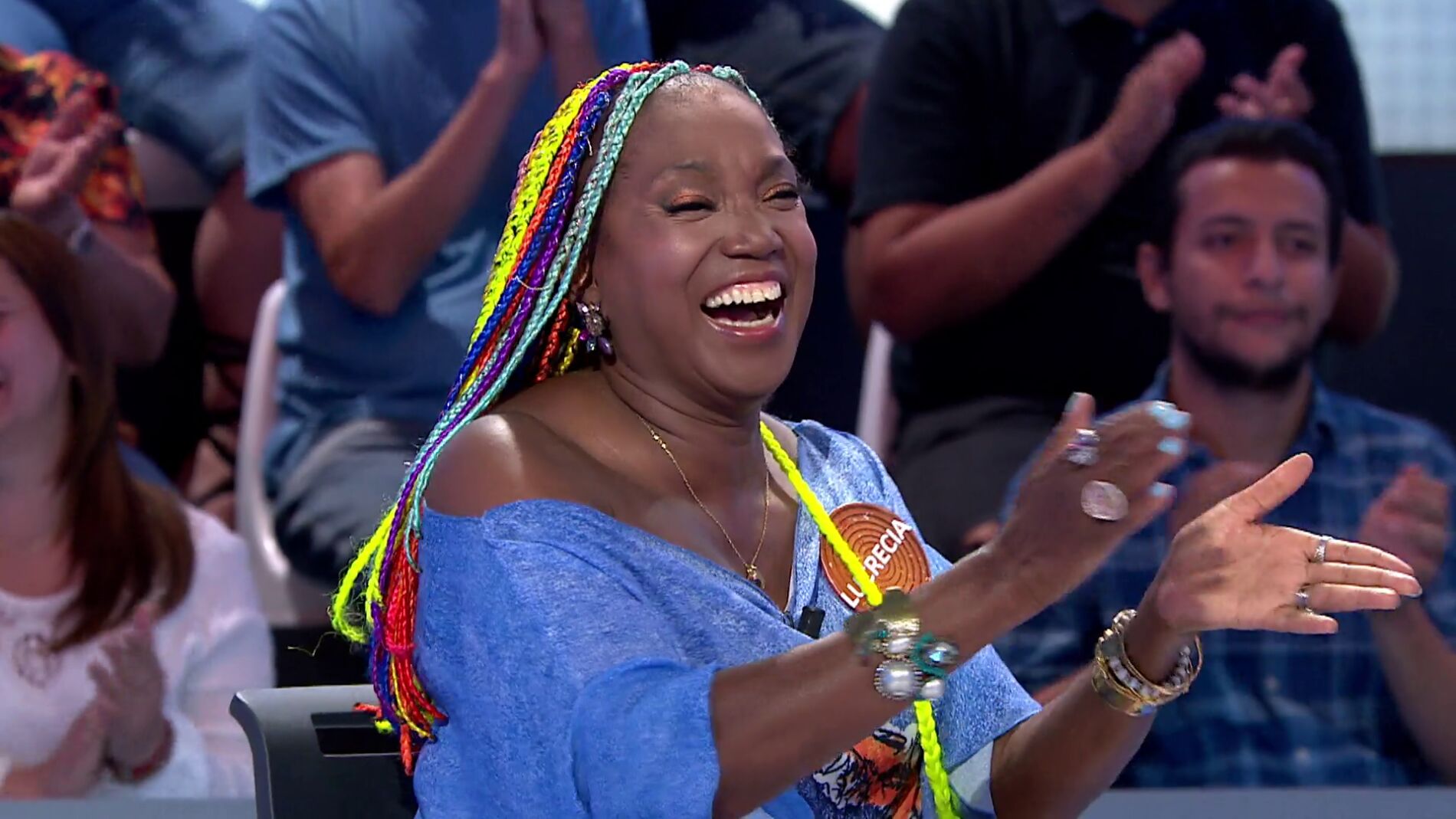 ¡En el último segundo! Lucrecia se marca un triple con ‘Platoon’ en ...