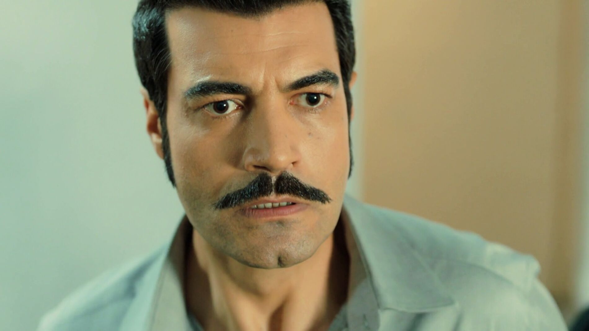 ¡Demir visita a Fikret en la cárcel!: "Eres un desgraciado lleno de odio"