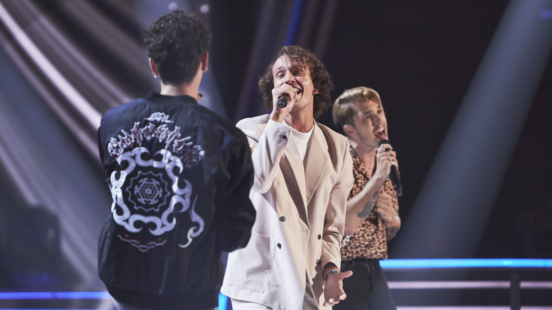 Antón, Álex y Javier enamoran en ‘La Voz’ cantando ‘Hold on’ de Justin ...