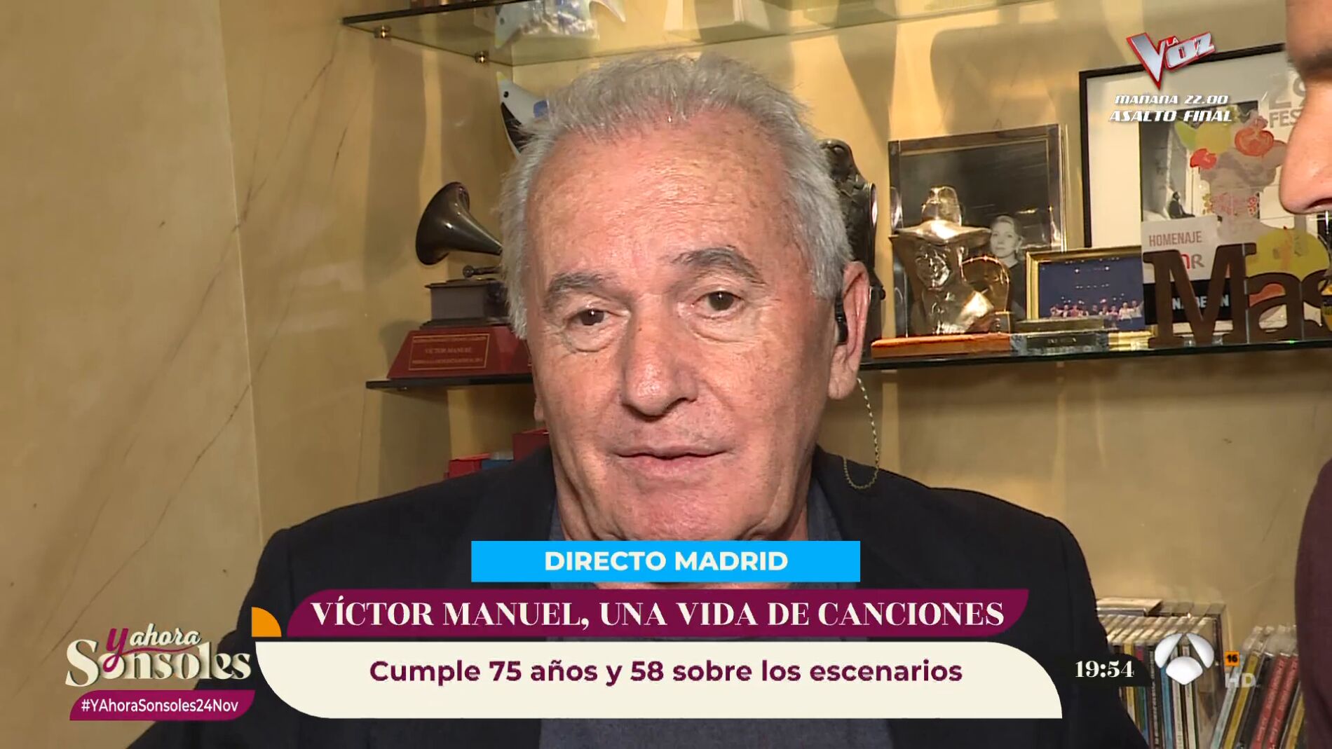 Víctor Manuel, a punto de presentar la que será su última antología: "En el escenario te ahorras ...