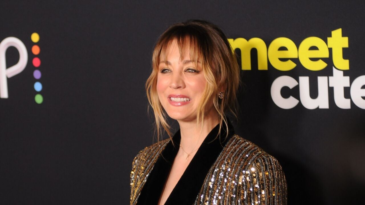 Así ha sido el feliz 37 cumpleaños de Kaley Cuoco, embarazada y muy ...