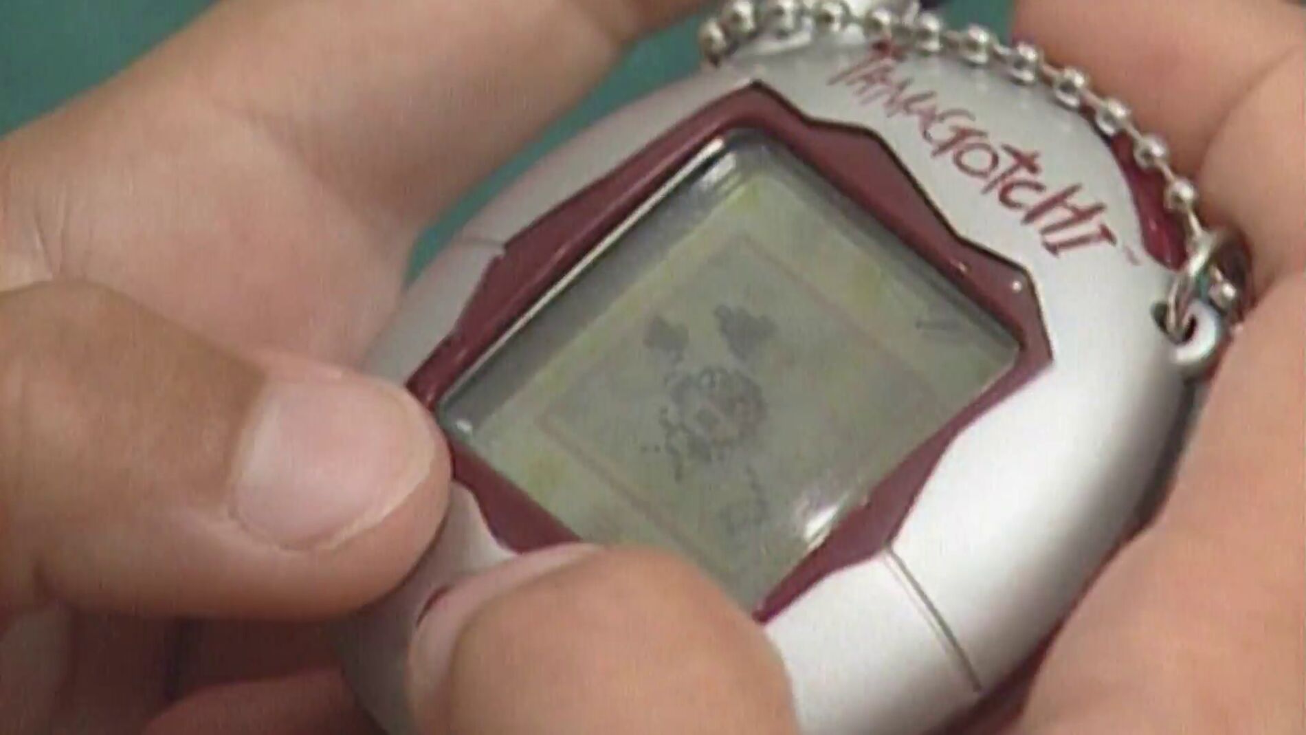 El tamagotchi vuelve para ser uno de los regalos estrella de los Reyes ...