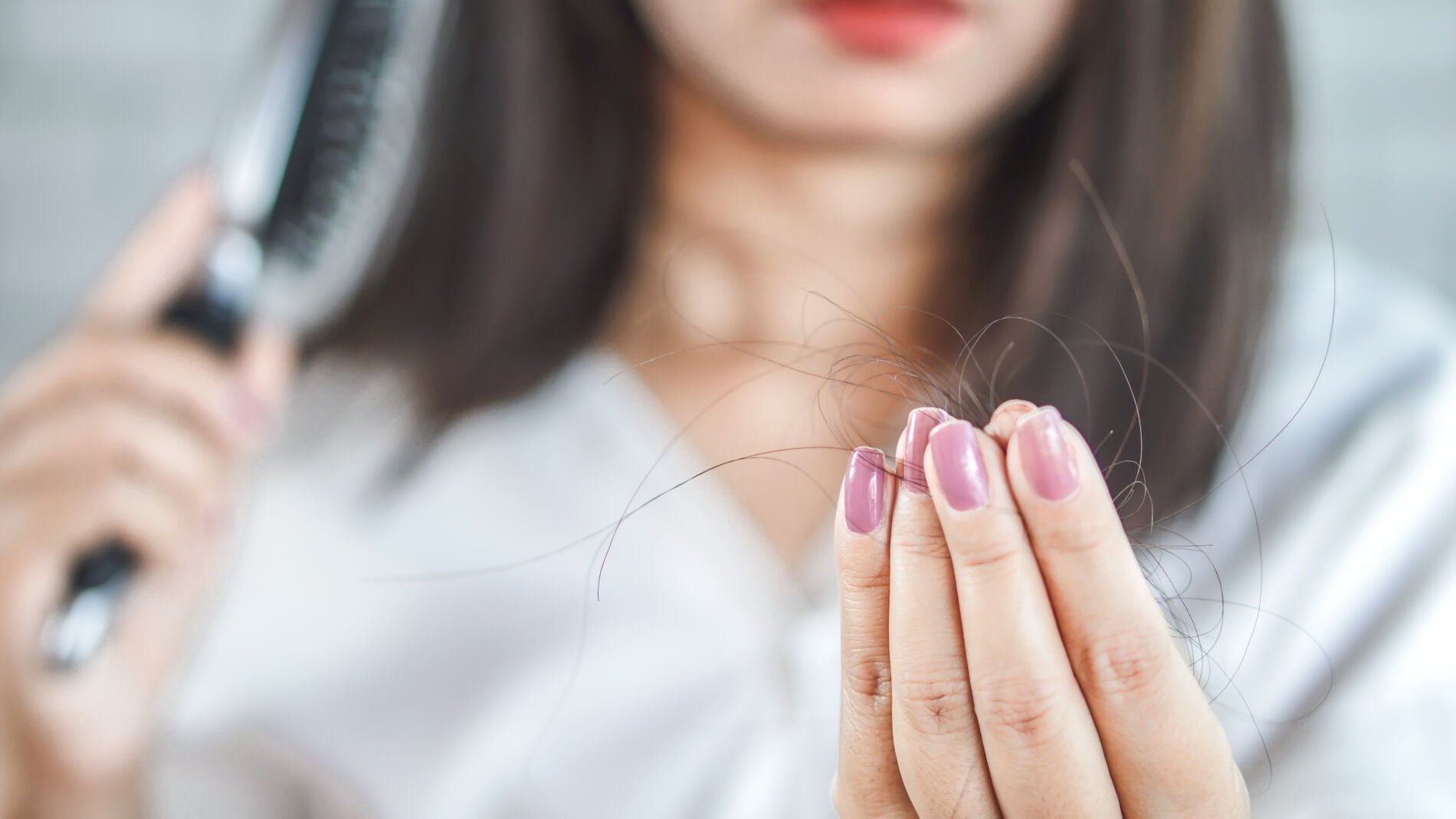 Caída del pelo: Cuándo es normal y cuándo preocuparse