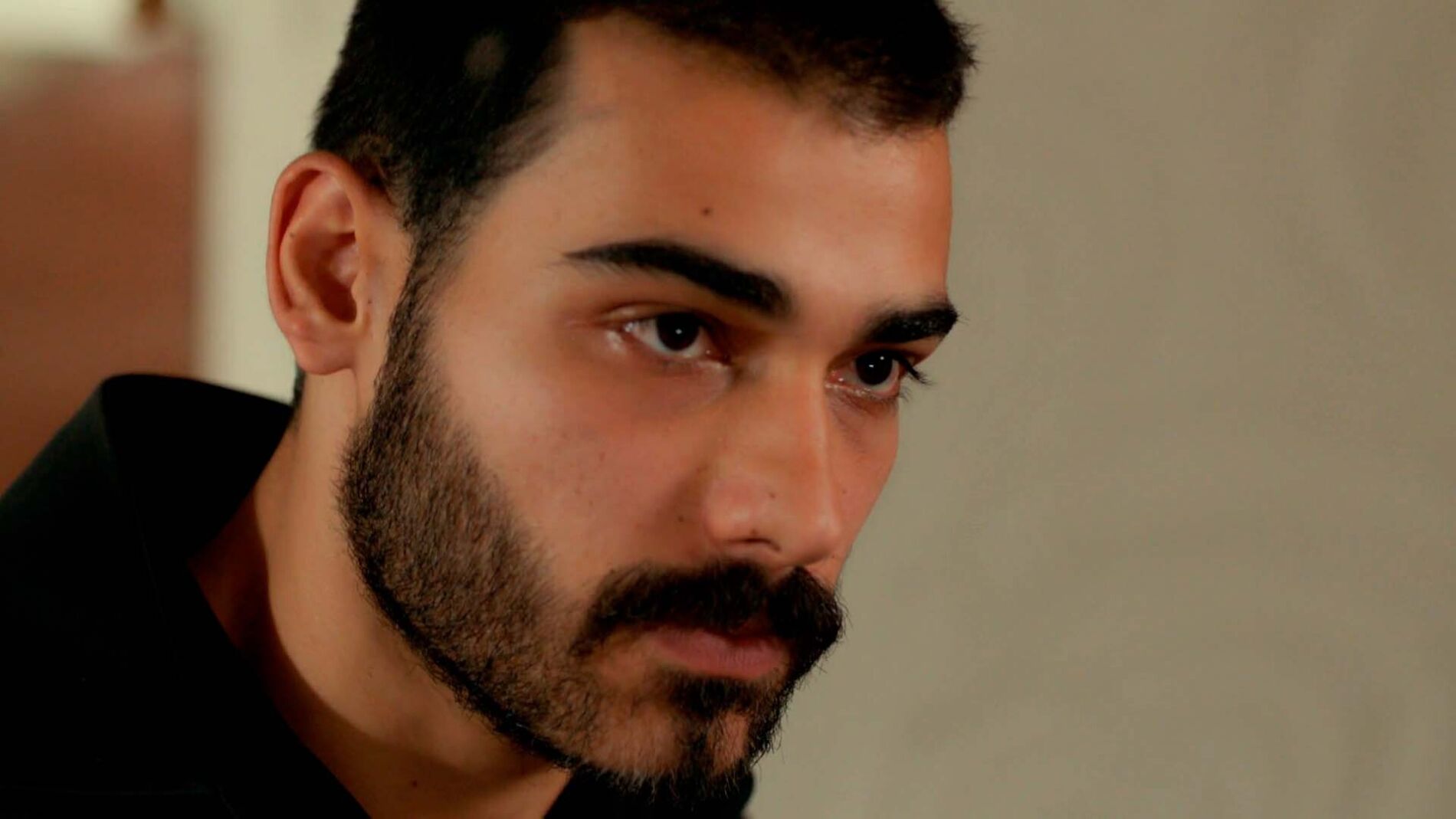 Hamran descubre que Vahap está investigándole: “Me las veré contigo pronto”