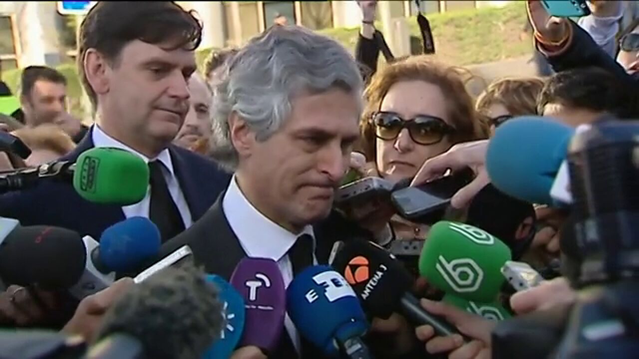 Así se anunció hace 9 años la muerte de Adolfo Suárez, el primer ...