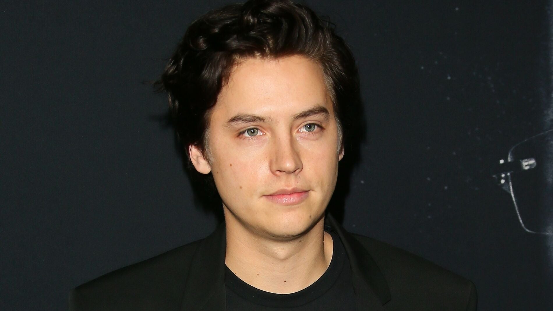 Cole Sprouse revela que los servicios sociales le quitaron la custodia ...