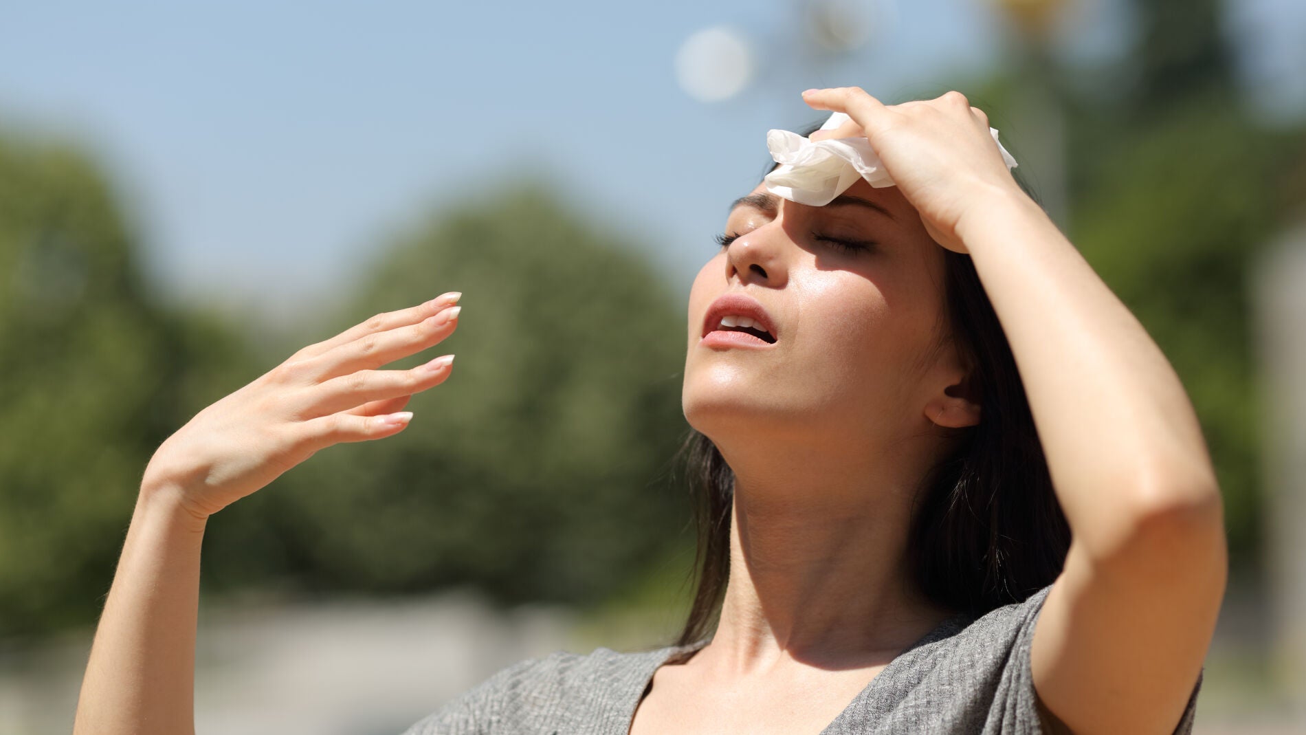 Sudoración excesiva en la cara: Soluciones dermatológicas