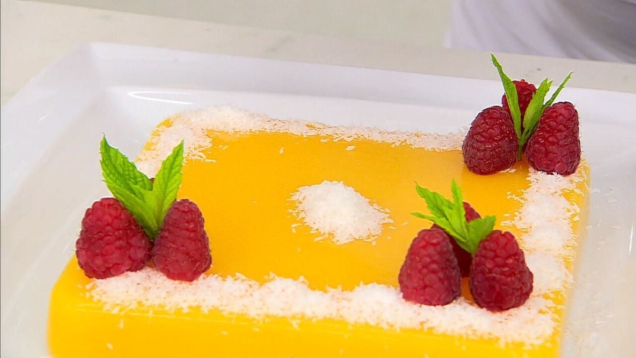 Postre de naranja con coco, listo en apenas unos minutos