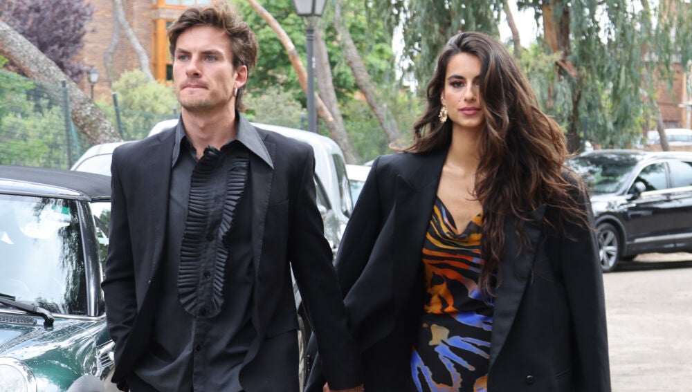 Begoña Vargas y Andrés Ceballos presumen de relación posando por ...