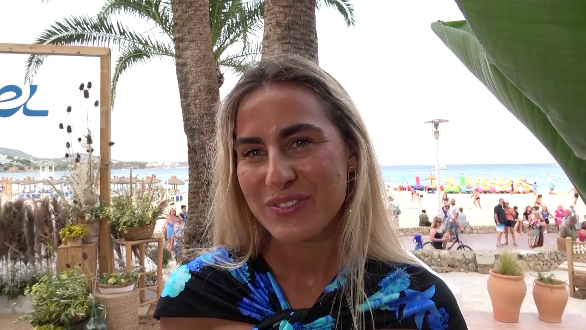 Violeta Sánchez, la surfista a la que han relacionado con Miguel Bernardeau, aclara cuál es su ...