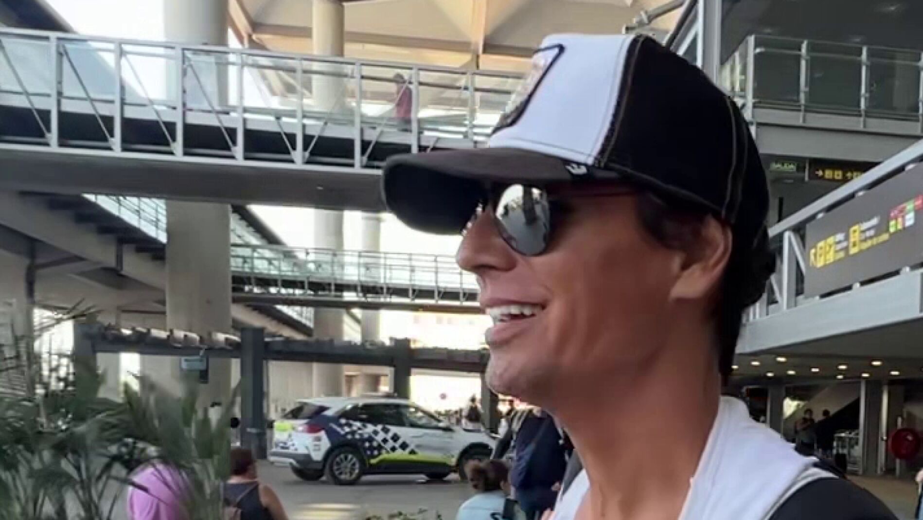 Julio José Iglesias responde a las acusaciones de su ex, Vivi Domenico ...