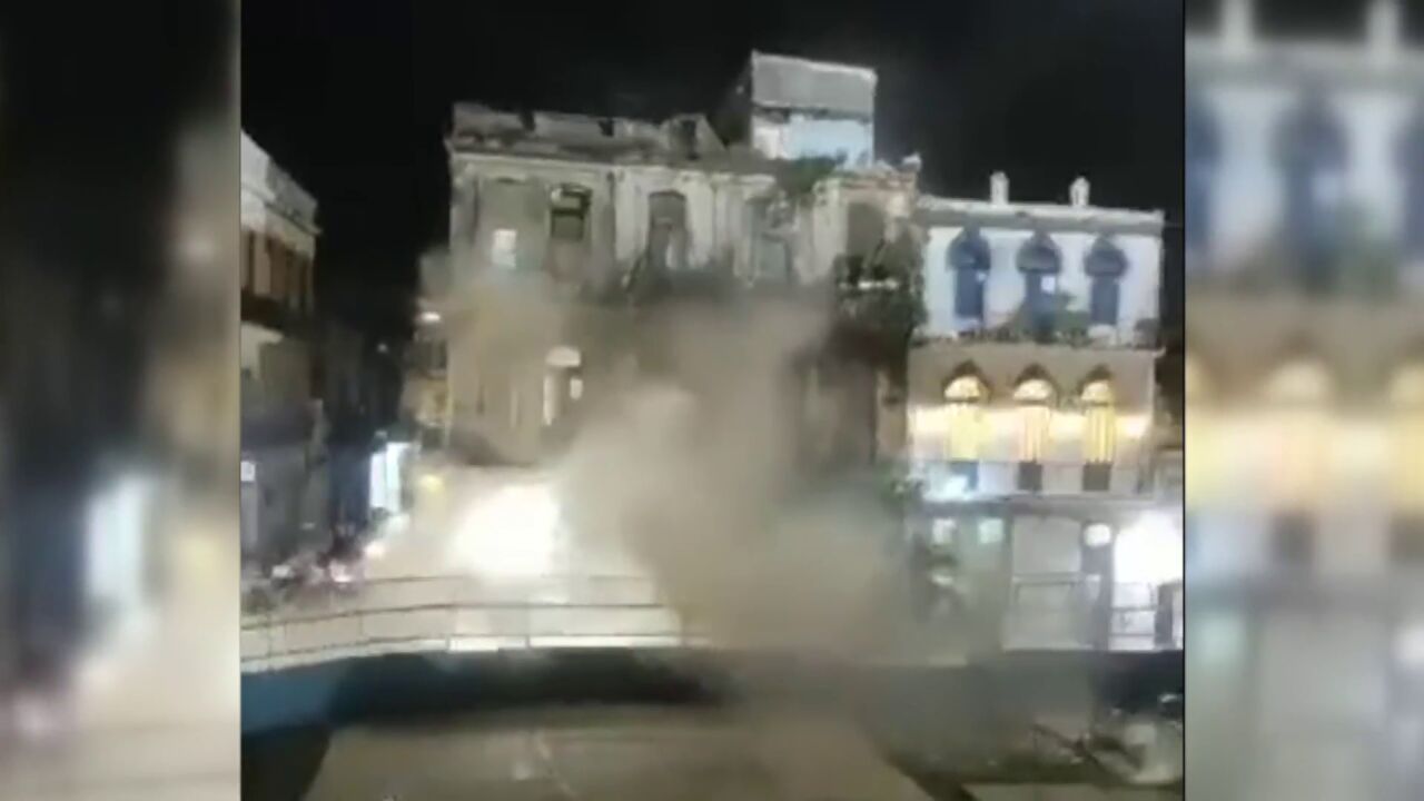 VÍDEO: Al menos tres personas muertas tras el derrumbe de un edificio ...