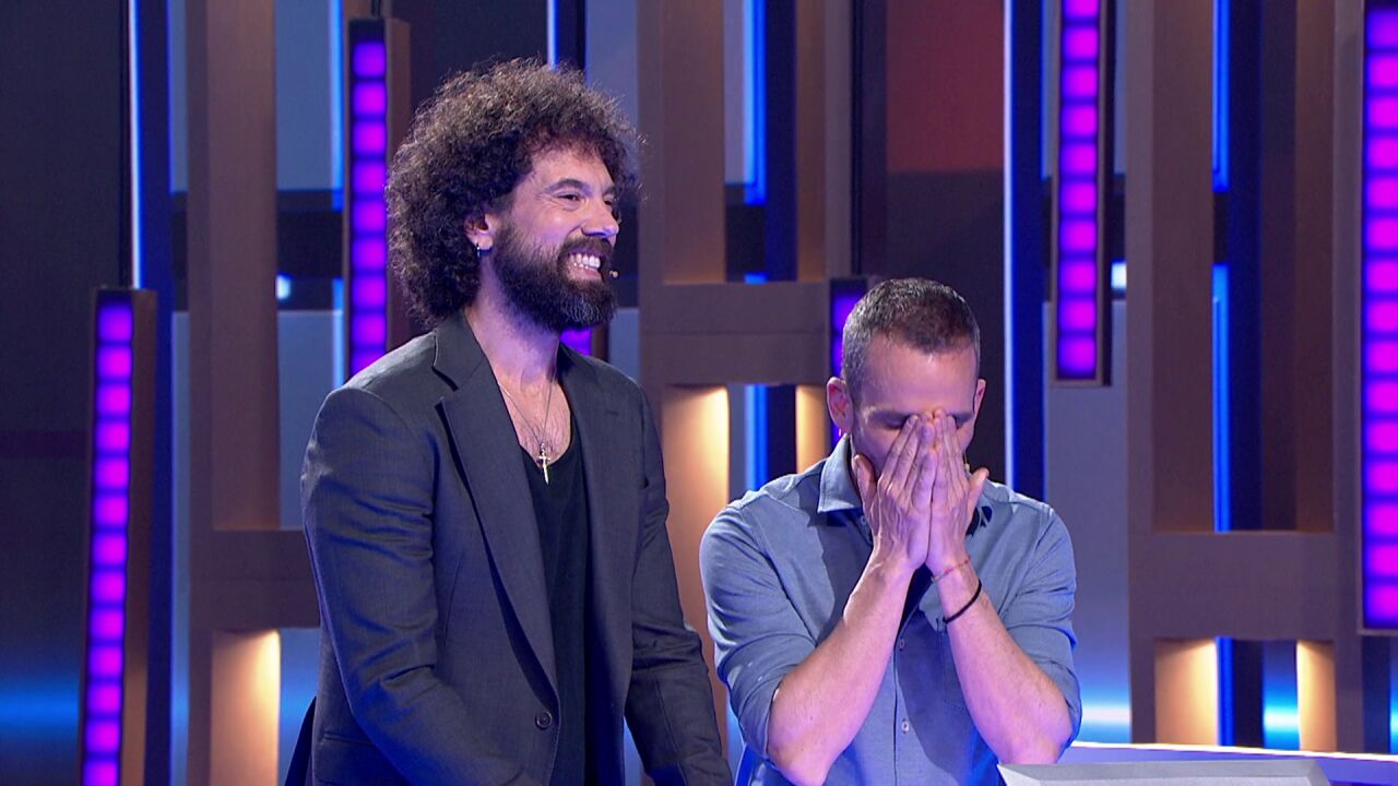 ¡Qué pena! Juan Ángel no encuentra la dirección correcta para duplicar ...