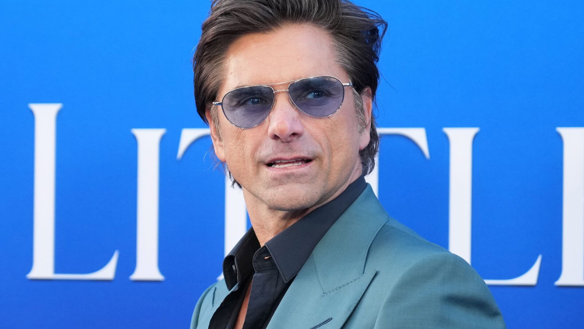 John Stamos revela el oscuro momento que le hizo dejar el alcohol ...