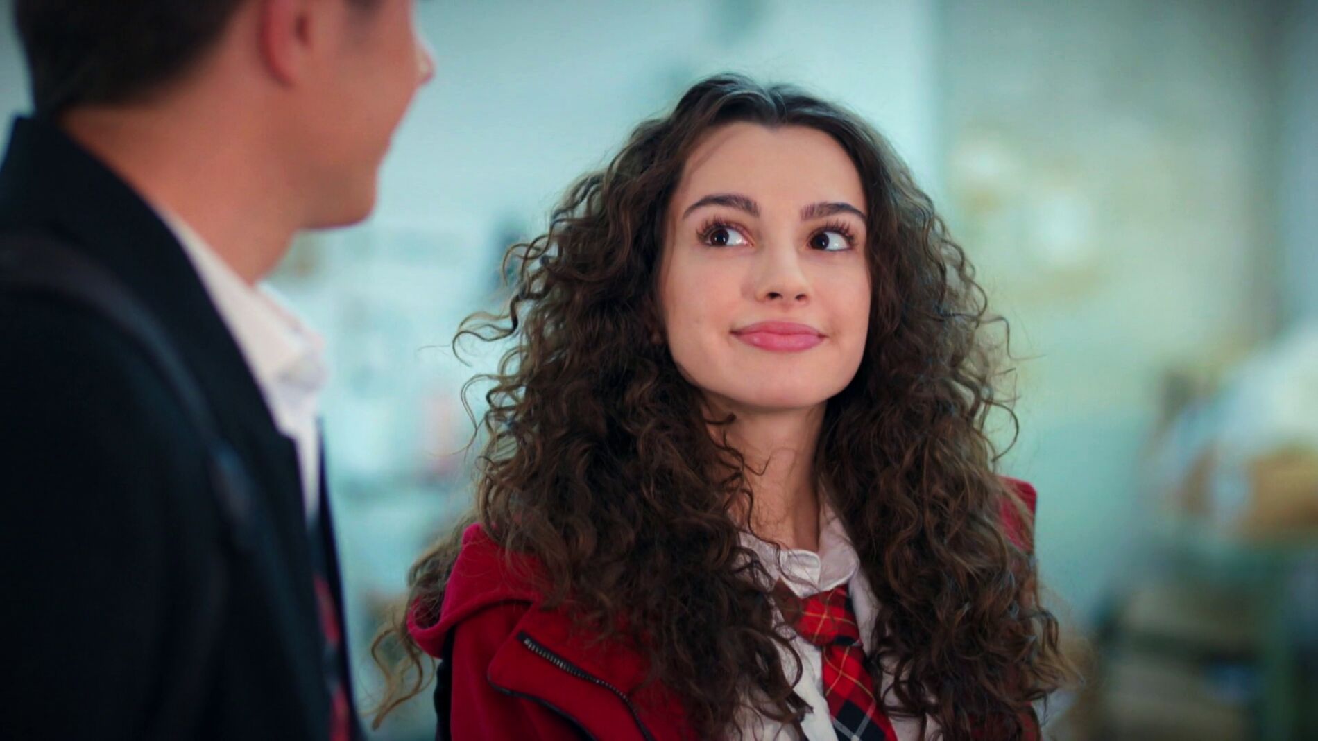 Doruk y Asiye, detenidos por traficar con artículos robados… ¿quién les ...