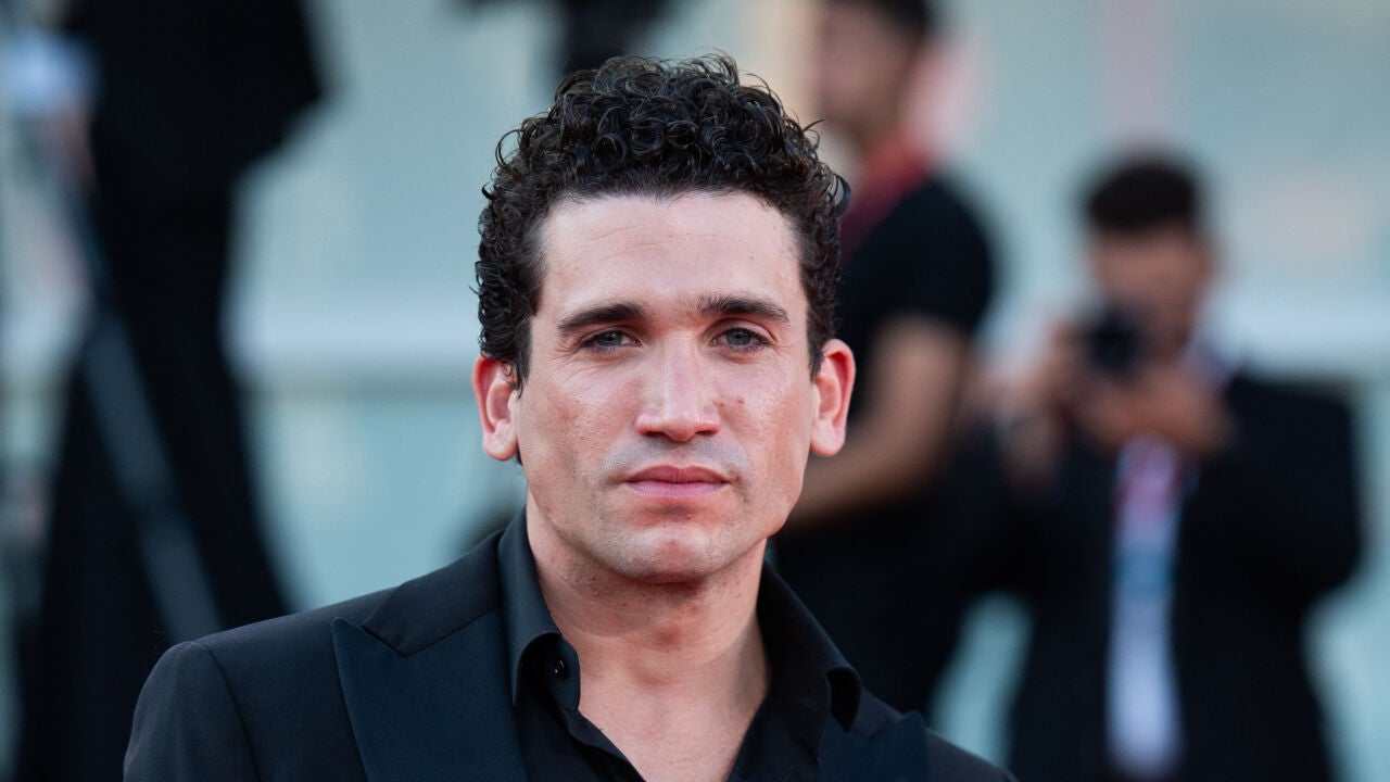 Jaime Lorente abre las puertas de su nueva casa: Con espacios abiertos ...