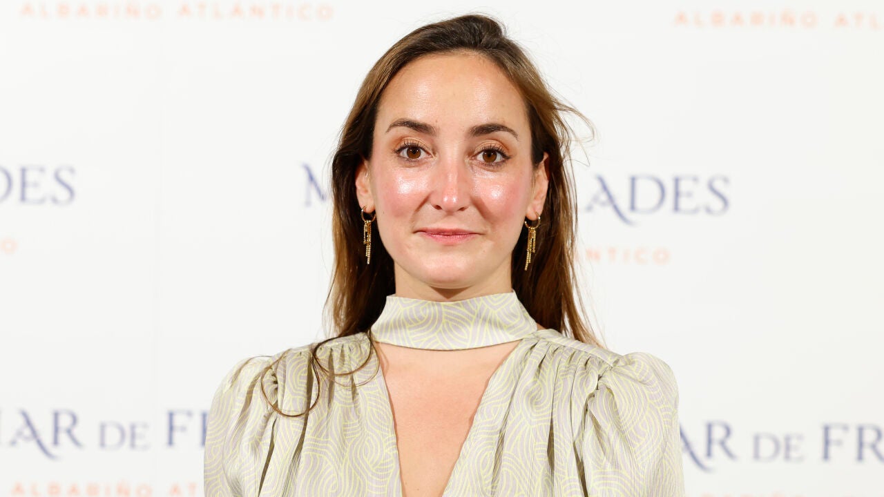 Lucía Pombo enseña el gusano que se le ha metido debajo de la piel en ...