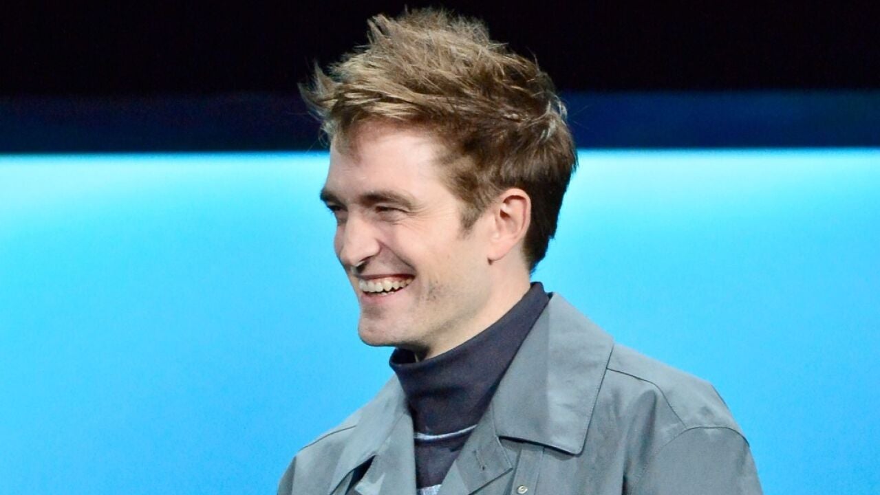 Robert Pattinson, pletórico en su primera aparición pública tras ser ...